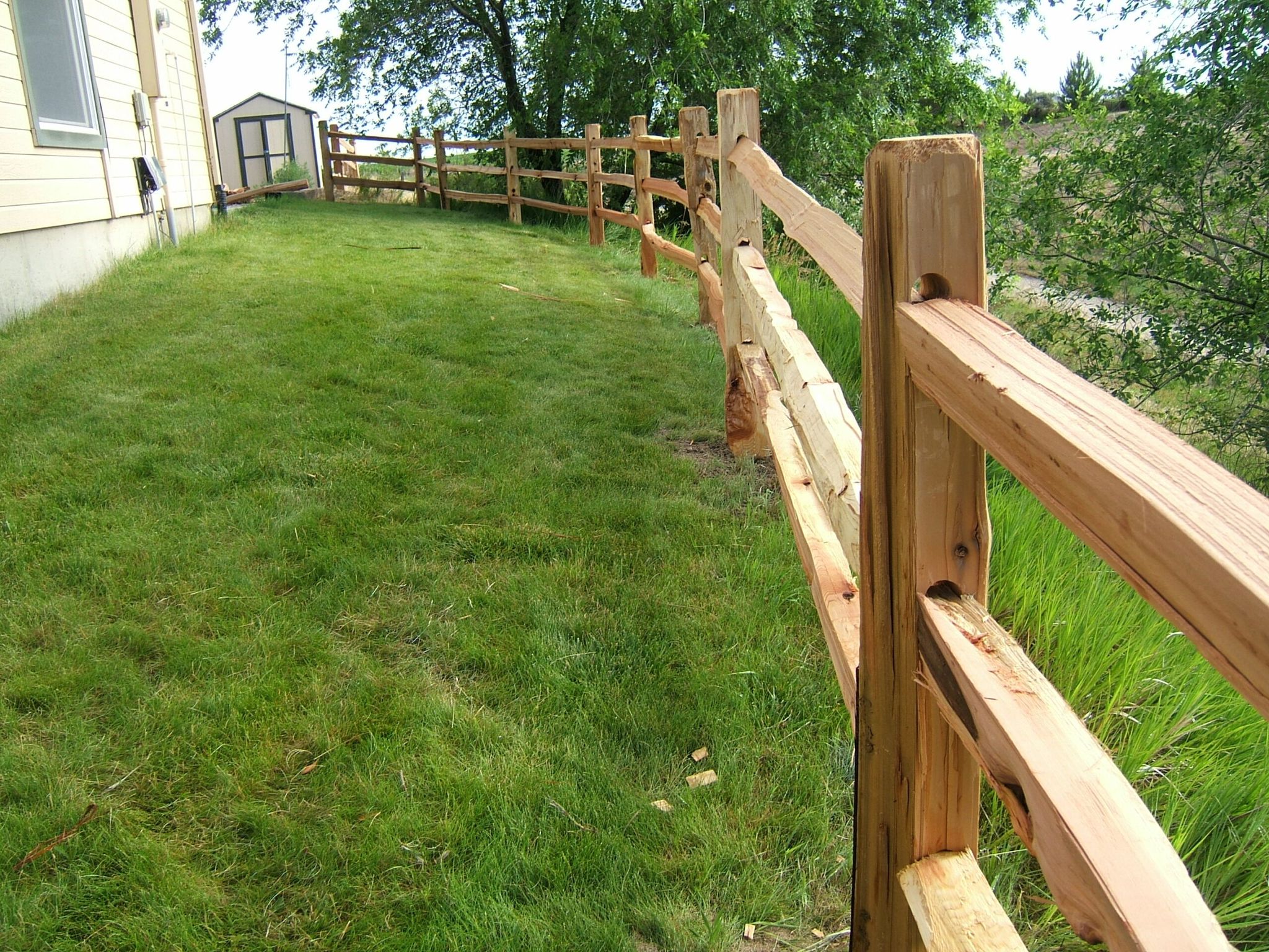 Wayne Fence - Wood Fences Installation & Repair | Fence Company NJ